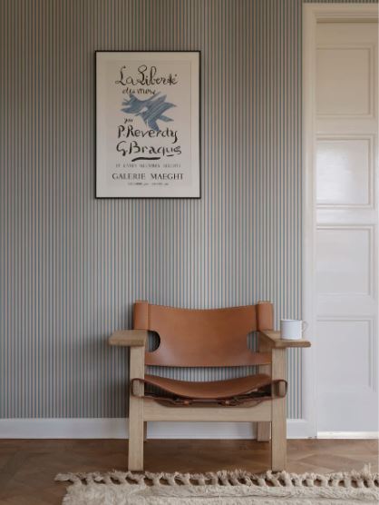 Linn | Striped, Eco-Friendly Wallpaper | Sandberg